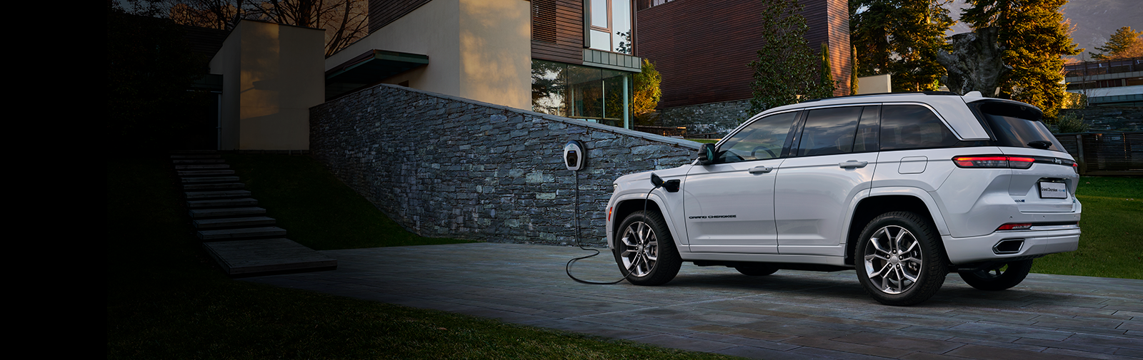 Officiële Jeep® Website - Suv, Crossover en 4X4 ׀ Jeep® BE